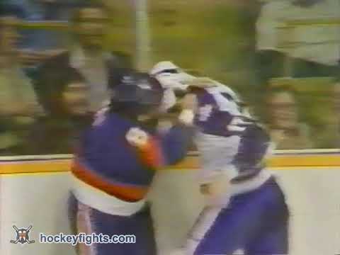 Garry Howatt vs. Jerry Butler, April 27, 1978 - New York Islanders vs ...