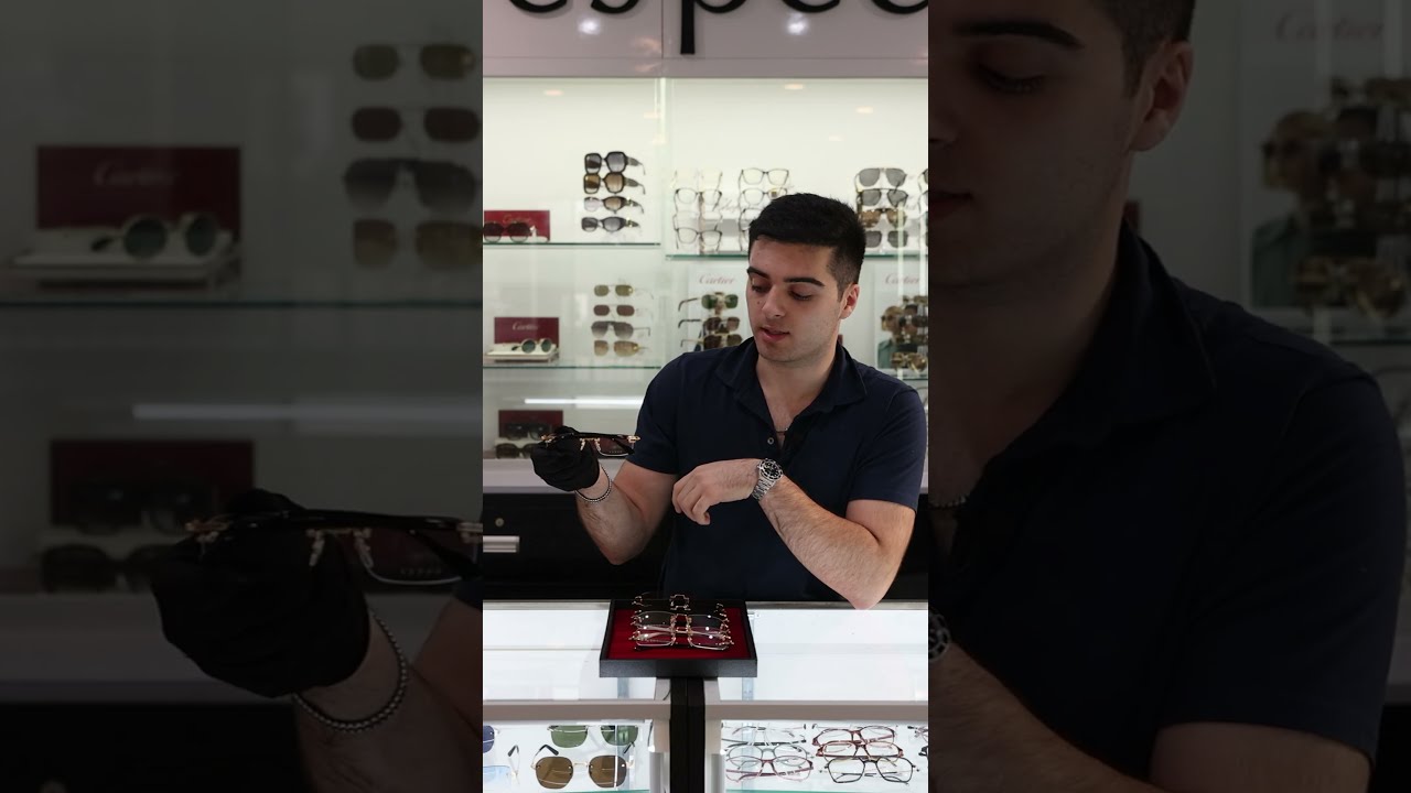 One of the MOST Popular Rimless Glasses the Gucci GG1221