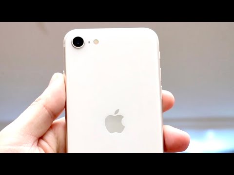 How To Turn On LED Alerts On iPhone SE (2022)!