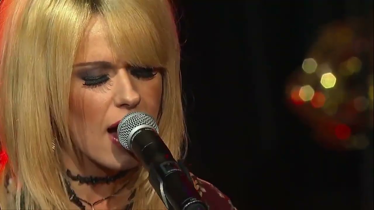 Orianthi with 