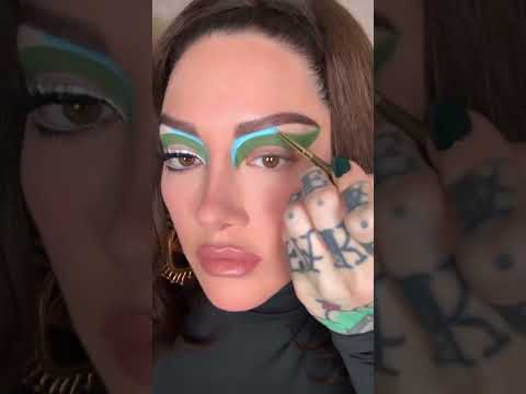 1960โs The Mad, Mad Look #eyeshadowtutorial with directions!
