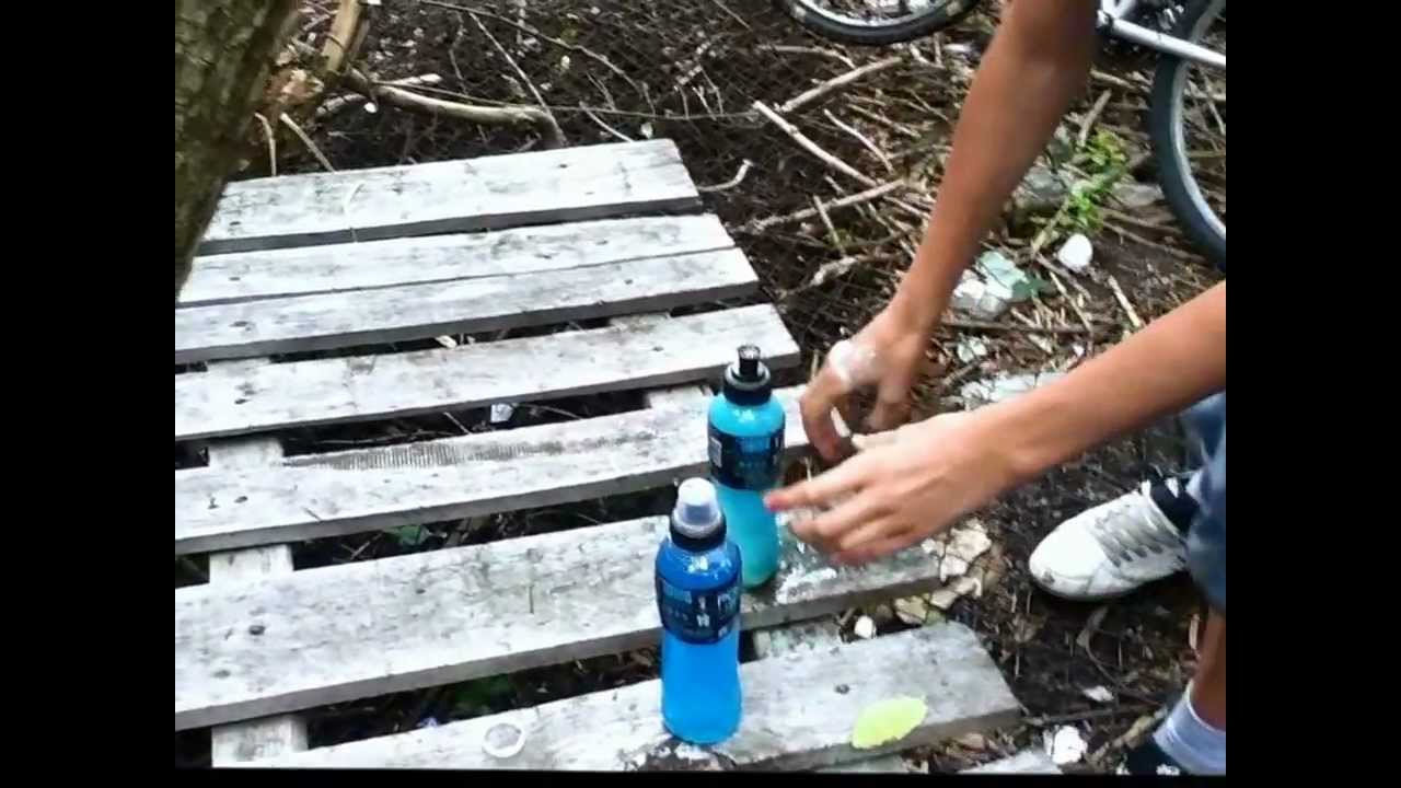 [WTF] [AMAZING] POWERADE VS COCA-COLA