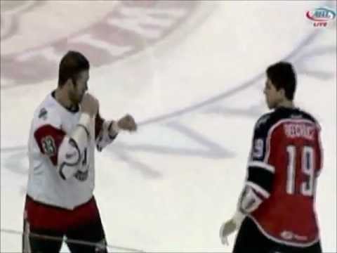 Joel Rechlicz vs. Steve MacIntyre, December 08, 2012 - Portland Pirates ...