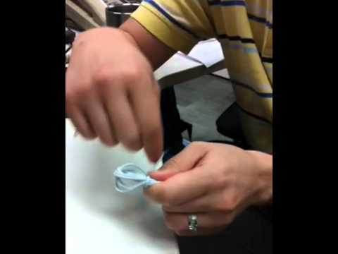 How to tie your earphones