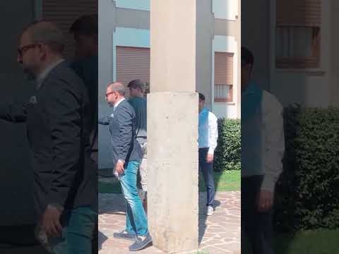 Charles De Ketelaere, arrivo al centro medico “Ambrosiano” per l’idoenità sportiva con il Milan.
