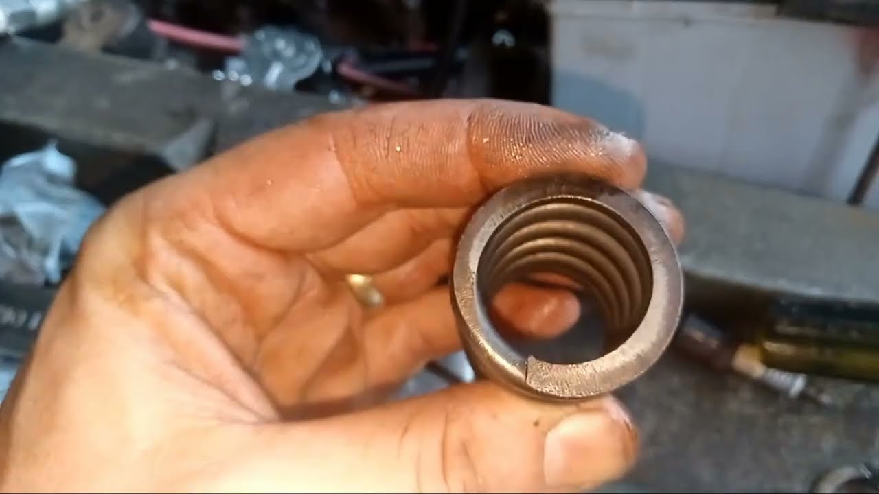 Broken Valve Spring Replace 351M