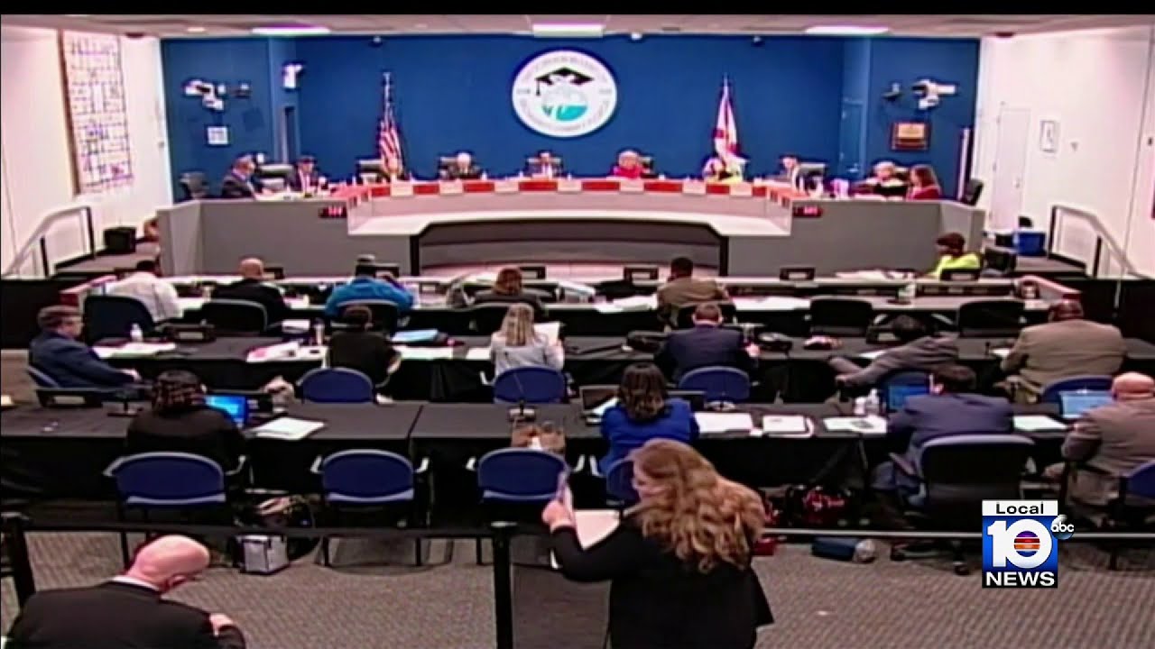 Broward school board to discuss superintendent