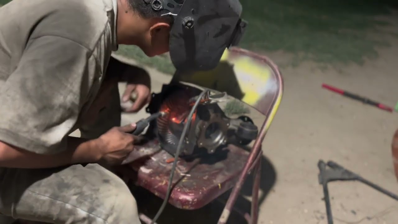 WELDING A NISSAN 370Z DIFF😧