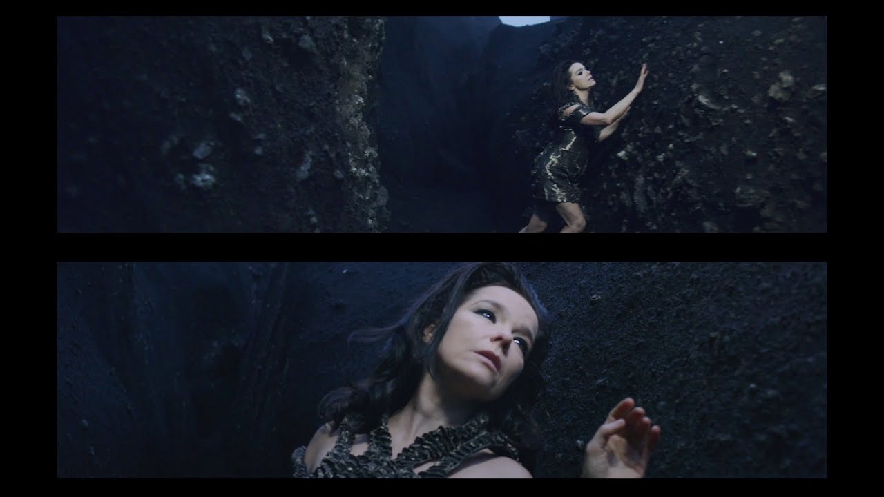 björk: black lake (two screen version)