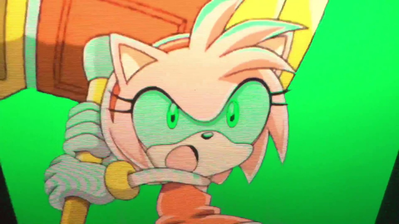 Amy in green screen!