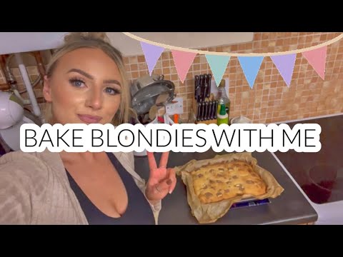 BAKE WITH ME !! | Kinder Blondies | Janes Patisserie
