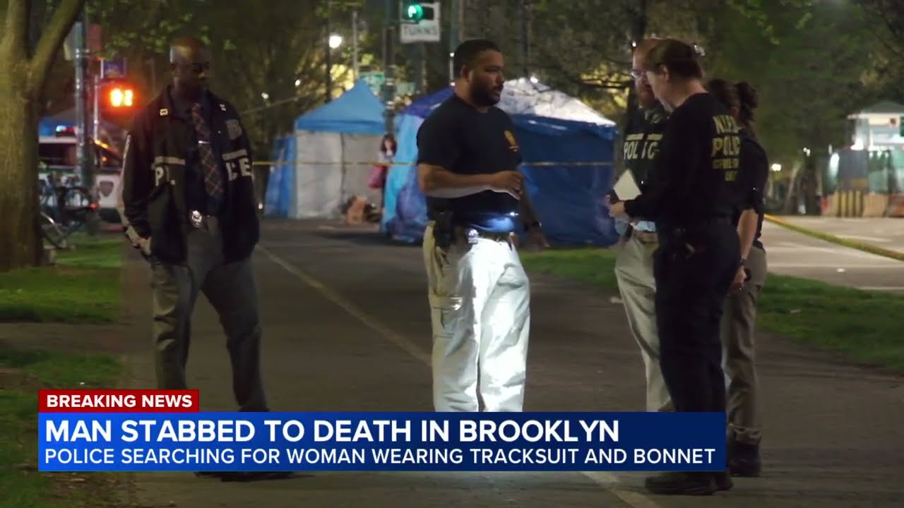 Search for woman after man fatally stabbed in Brooklyn