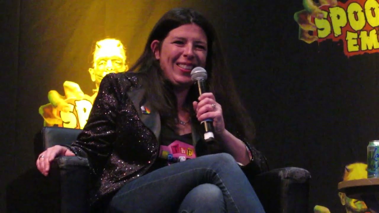Heather Matarazzo & her brutal nude death scene from 