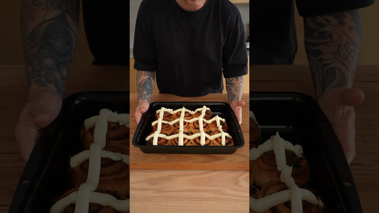 Hot Cross Bun Cinnamon Scrolls #shorts