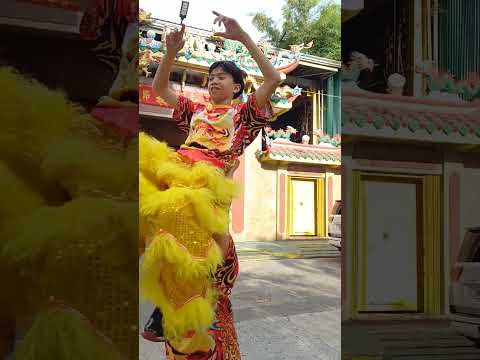 LION DANCE PERFORMERS-PRACTICE