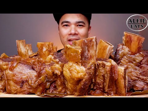 BRAISED BEEF SHORT RIBS MUKBANG ASMR | ALFIE EATS
