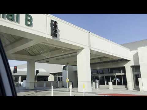 SNA JOHN WAYNE AIRPORT TERMINAL l ORANGE COUNTY CA l UNITED AIRLINES l TRAVEL