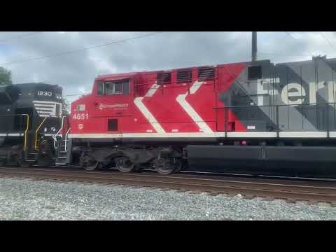 A Ferromex Gevo in the new paint scheme, submitted by: Heritage 1989
