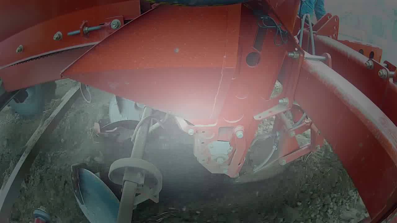 Planting Potatoes with Spudnik HillPro and John Deere 8360RT at Smokey Gould