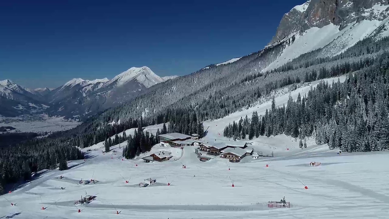 Webcam Ehrwalder Alm: Tiroler Alpenpanorama vom Feinsten