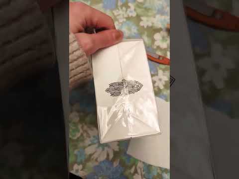 FULL BOTTLE UNBOXING. The sample made me do it...MOJAVE GHOST #shorts #shortsvideo #byredo #niche