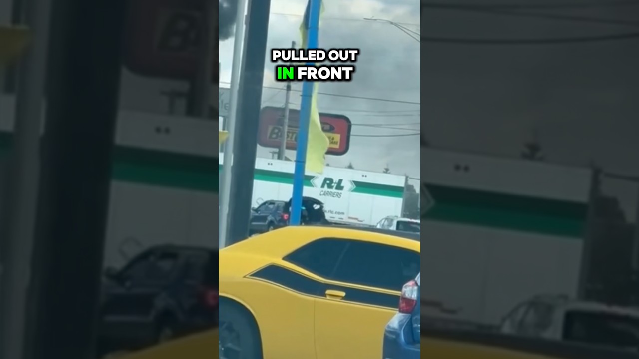 Semi Truck vs Motorcycle‼️#truck #motorcycle #driver #rider #crash