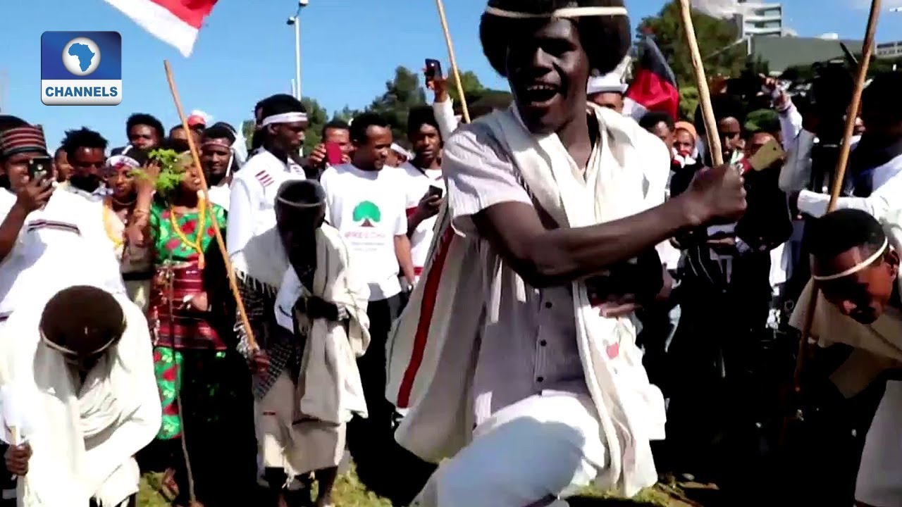Ethiopia's Oromo Ethnic Celebrate Festival Amid Tight Security