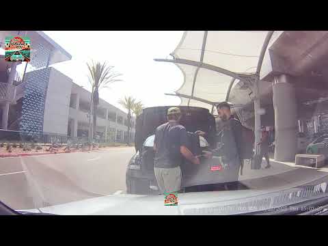 San Diego Airport Terminal 2 POV Arrival Rideshare Pickup | May 22, 2025📄 Description: