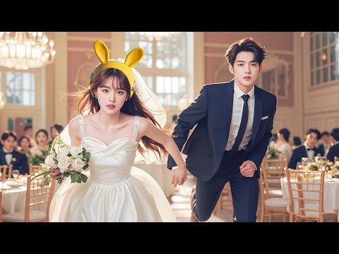 Delivery girl saved a poor man.Unexpectedly, he turned out to be a CEO, and love began!#ChineseDrama
