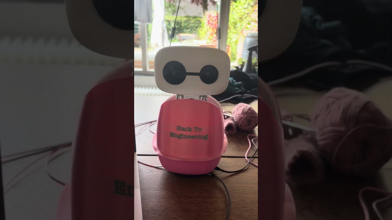 My robot sees and tracks now - You can try the app now! #robotics #opensource #ai