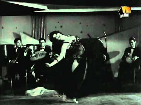 Nagwa Fouad dances Layla by Farid El Atrache | Walladah