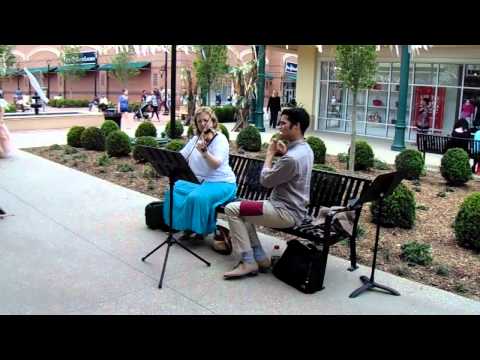 ENTERTAINMENT AT TANGER OUTLET, POOLER, GA, APRIL 17, 2015