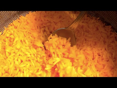 Easy Yellow Spanish Rice (Arroz Amarillo)