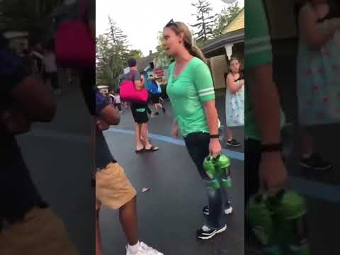 Karen gets owned in the streets. #subscribe #funny #lol