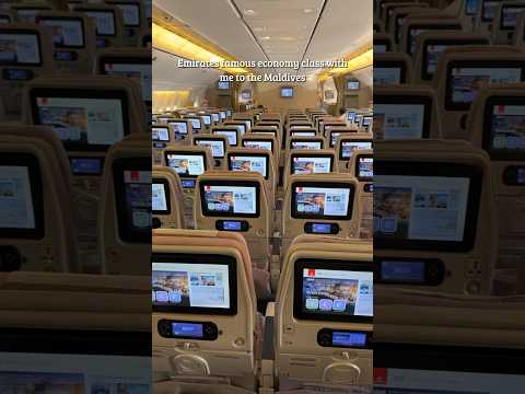 Emirates Economy Class to the Maldivesโ๏ธ๐๏ธ
