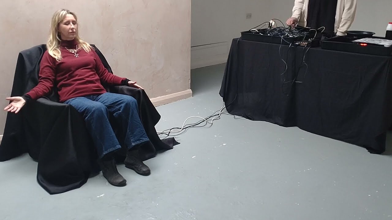 33Hz EXPERIENCE