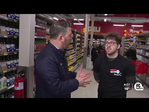 Discount grocery chain opens new stores in Brooklyn, Parma