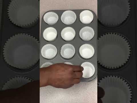 It's #cerealfriday. And what better way to celebrate than with #CinnamonCrunch #Cupcakes.