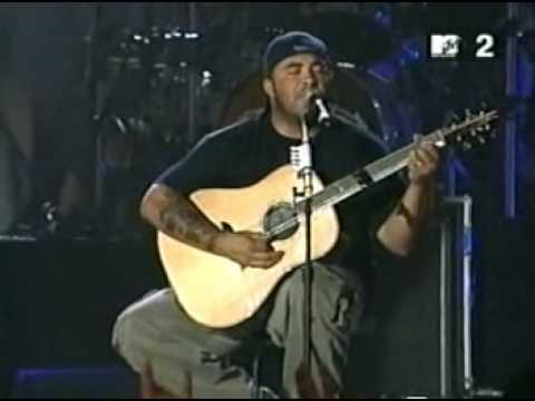 The Story Behind 'Outside' by Staind | Ultimate Guitar