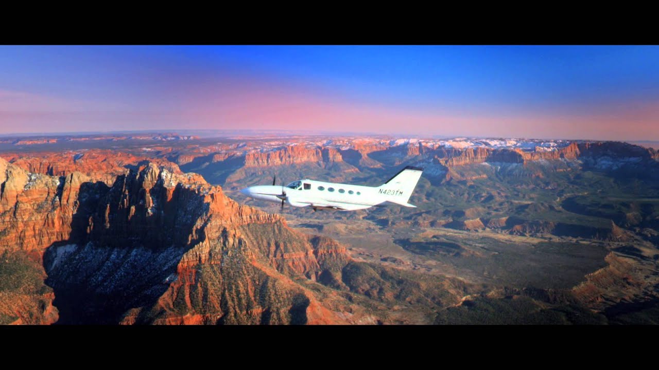 Flying to Montgomery Field in San Diego - part 1