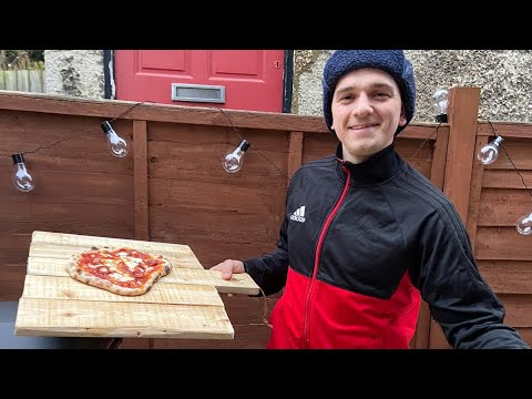 How to make a cheese/pizza board out of a pallet