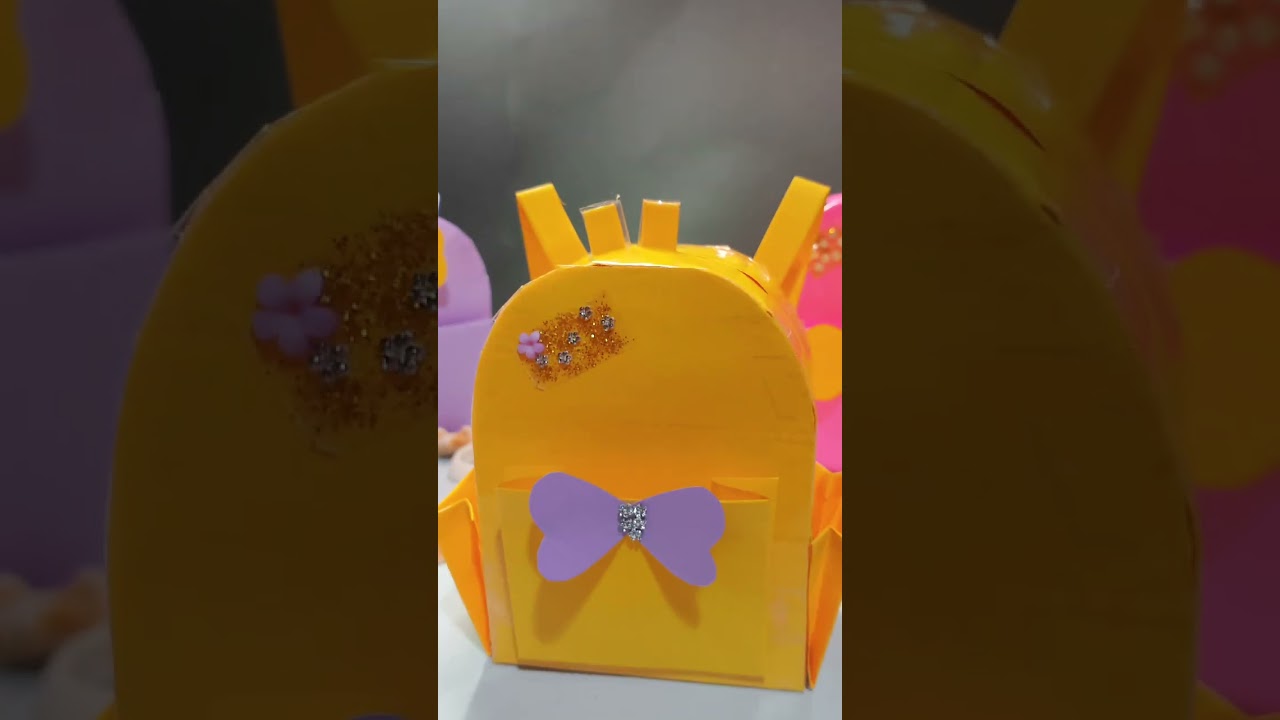 DIY Mini paper backpack 🎒 #diy #howtomakeorigamiflower #paperart #craft #howtomakesimplepaperflower