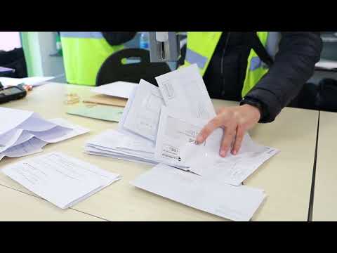 Ammiraglia: Lavorare in un ufficio postale, dalla stampa all'incasellamento