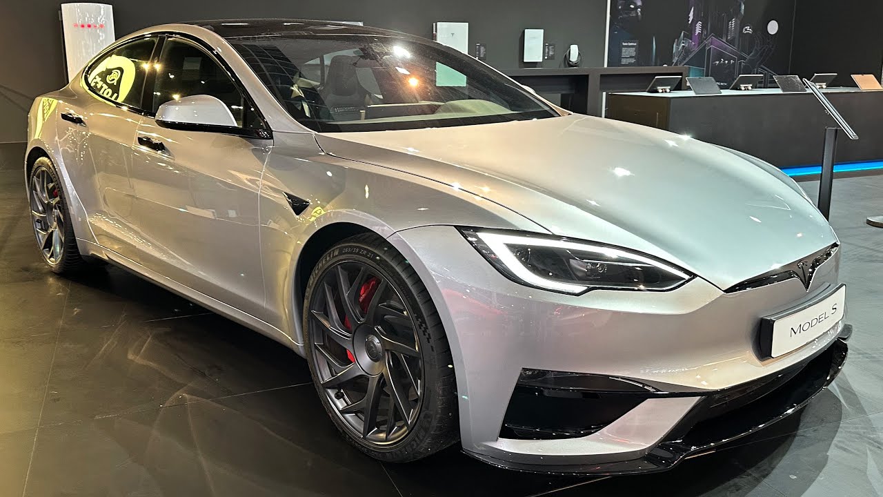 New Tesla Model S Plaid FACELIFT 2026 - European Model - FIRST LOOK