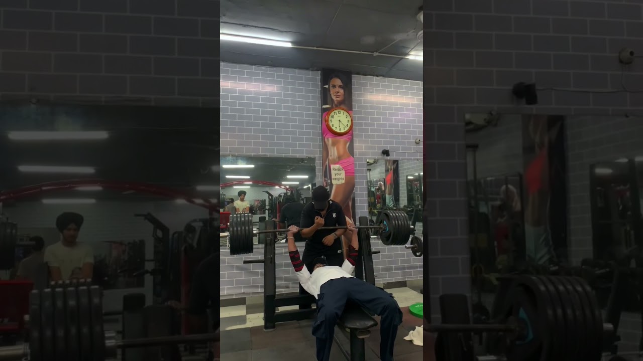 new bench press pr 140 kg #shorts #benchpress #gym