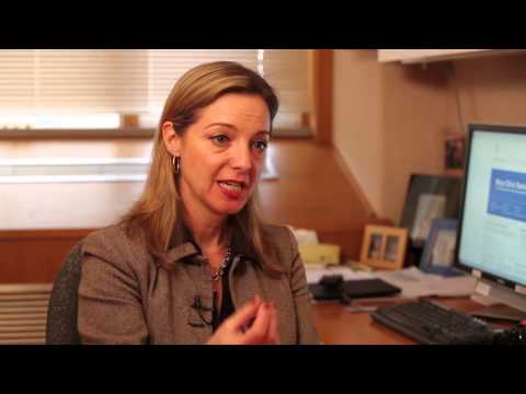 Dr. Stacey Rizza describes the risk factors for tuberculosis