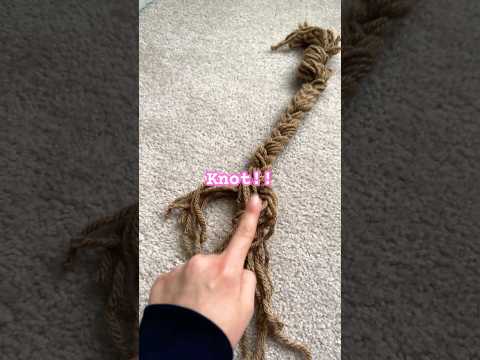How to make yarn tails! (Wolf, cat,etc) #therian #tails #therianthropy #therianmask