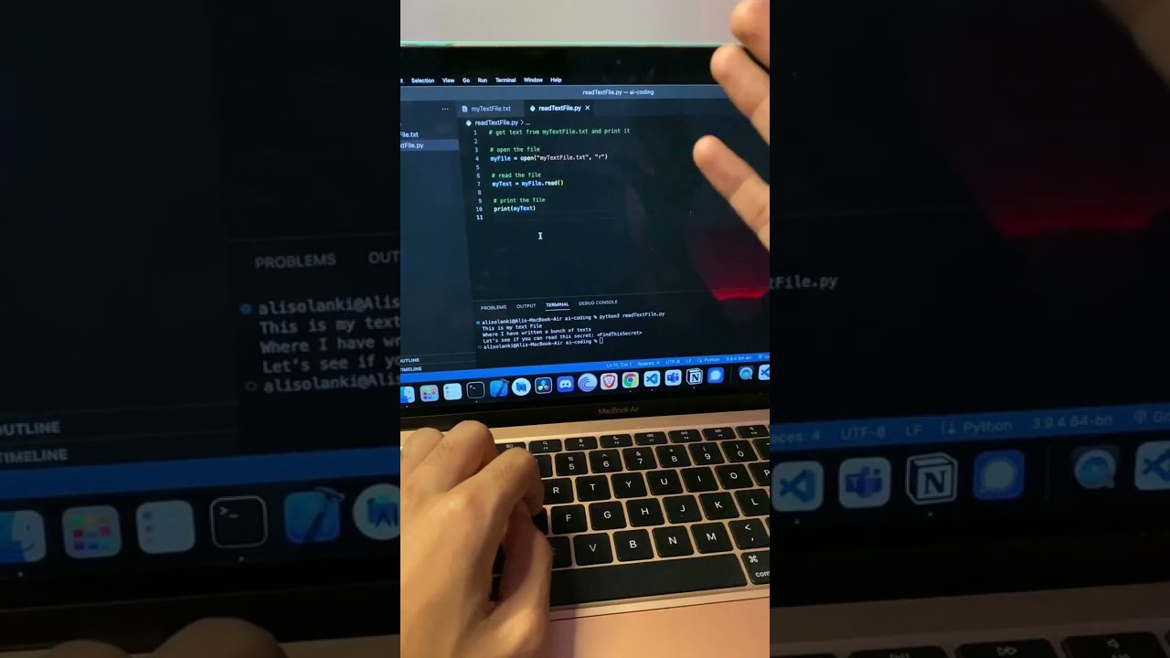 This Code is written by an AI?! #Shorts #AI #youtubepartnerprogram