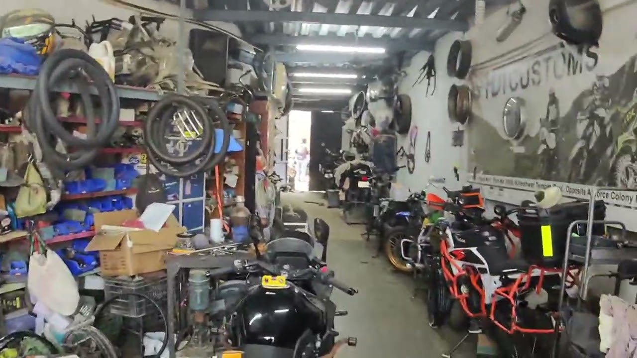 HDT Customs Garage Tour & Primo Customs Bar End Mirrors Fitment... 