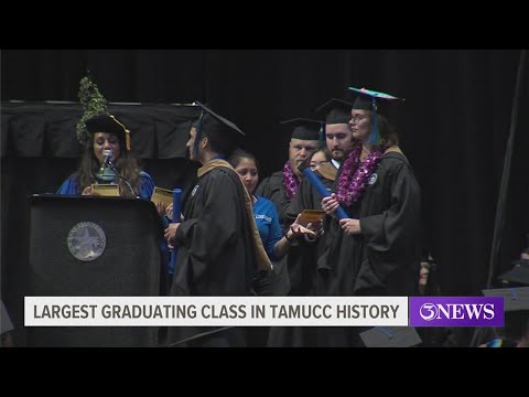 Texas A&M Corpus Christi celebrates largest graduating class